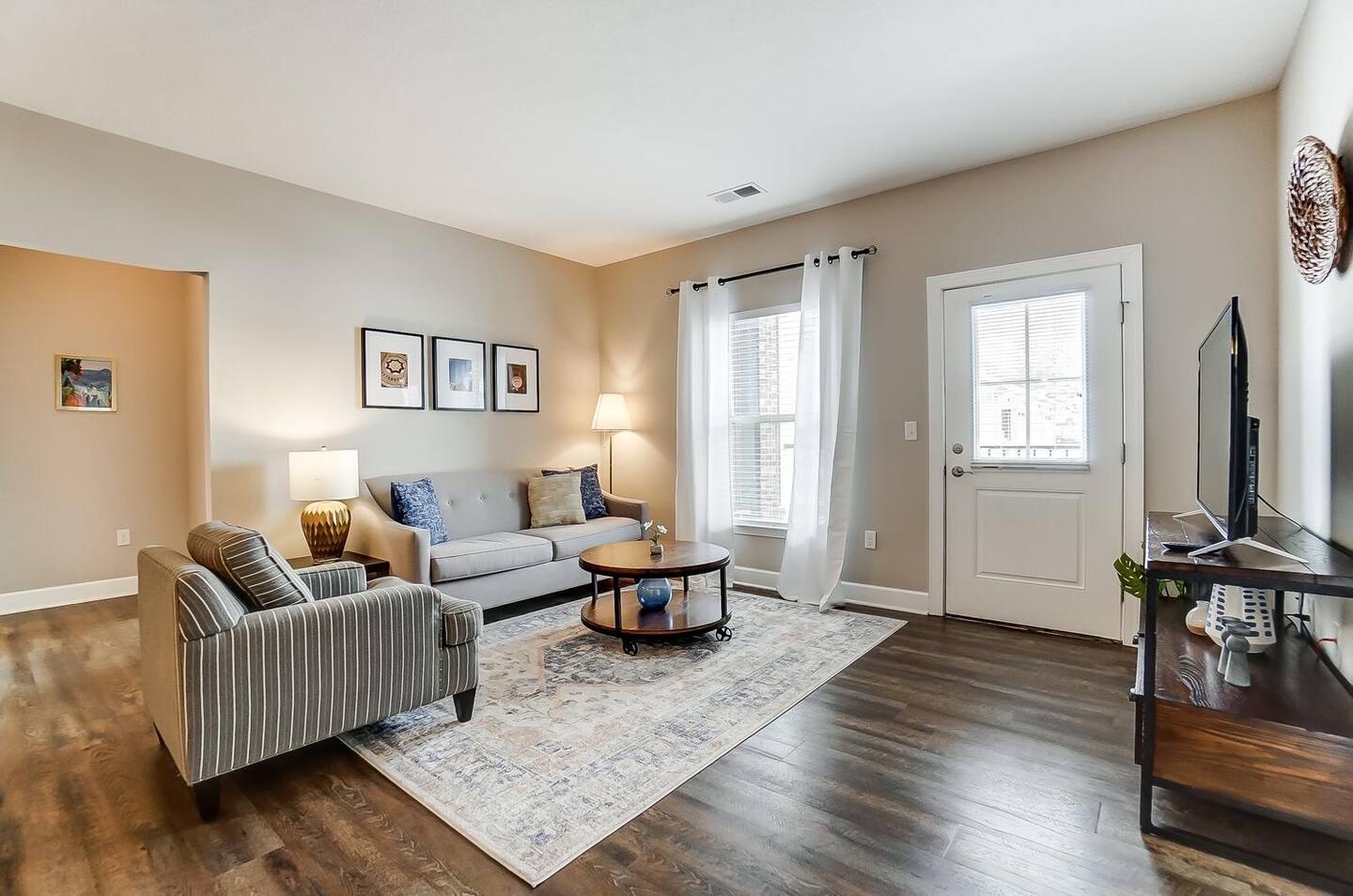Ground Floor 2br | Walk-in Shower | Pet Friendly! - Columbus, OH