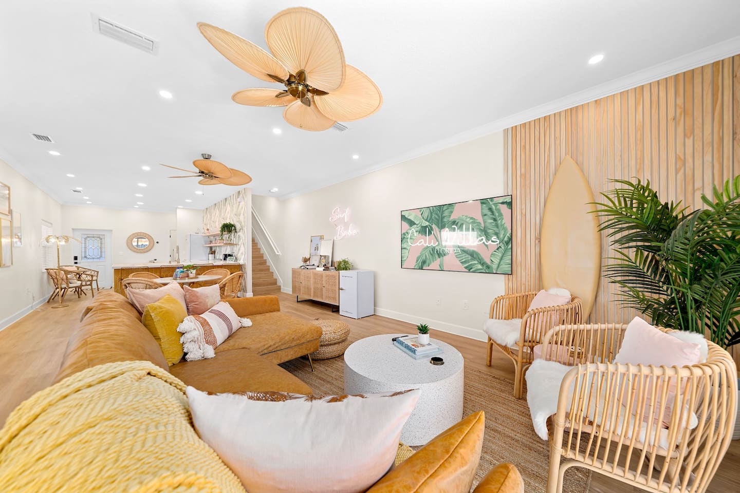 Luxury Villa, 2.5 Blocks From The Beach, Hot Tub - Cape Canaveral, FL