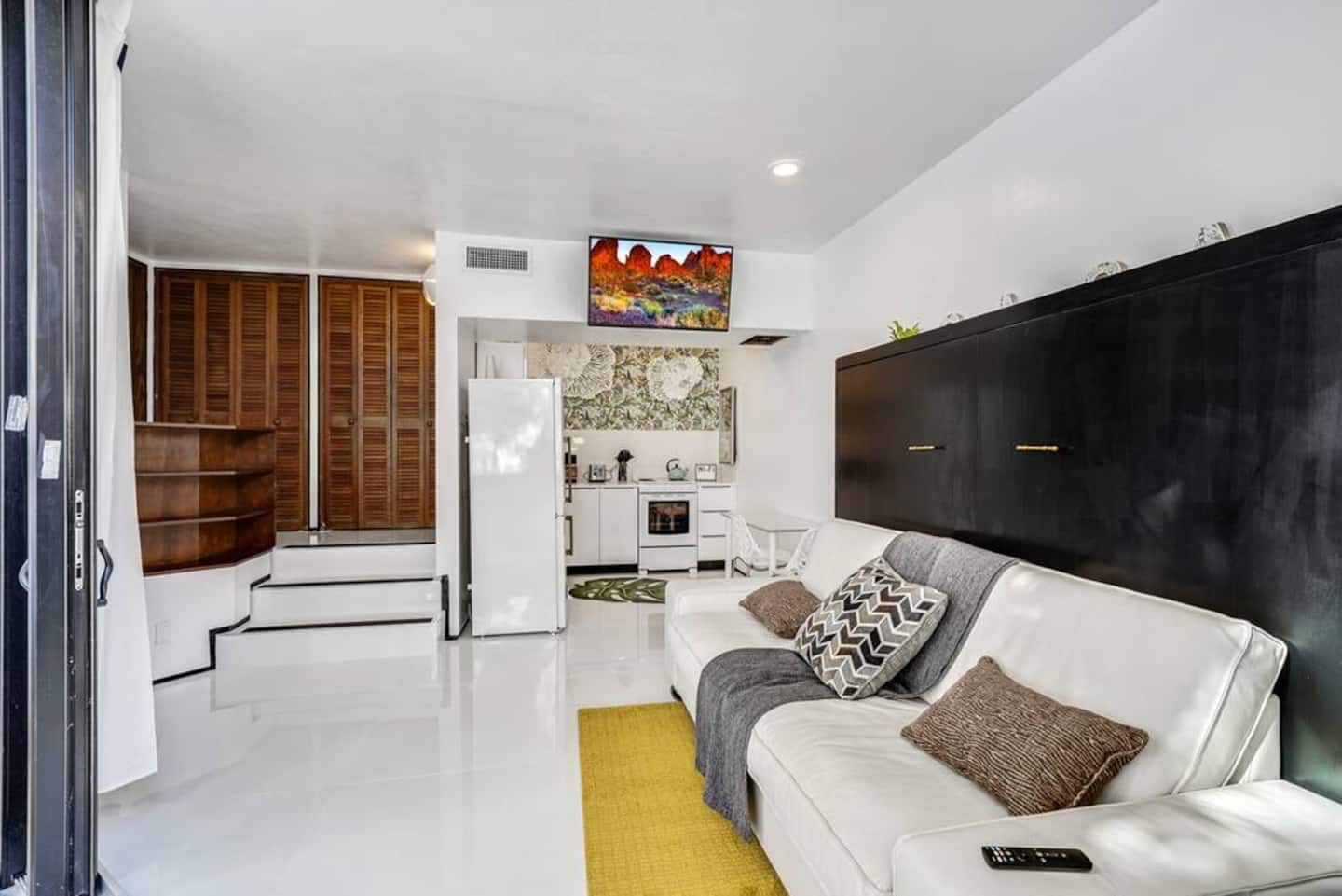 Charming Getaway With Full-sized Kitchen And Smart Tv - Unique Oasis - Fort Lauderdale