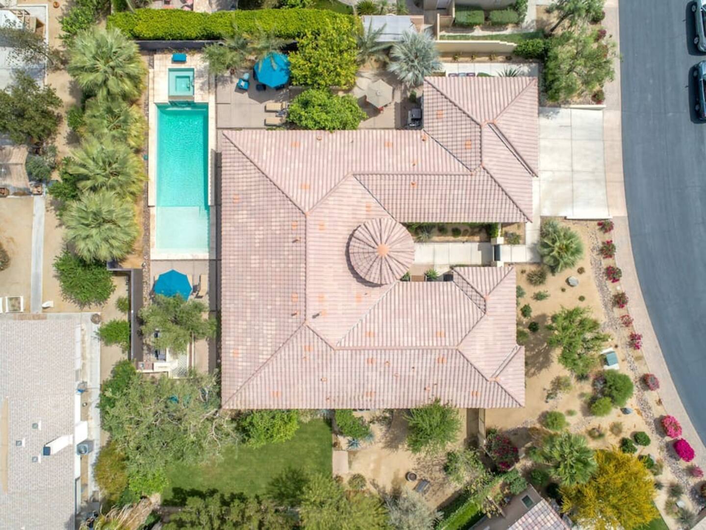 Gorgeous Outdoor Oasis With Saltwater Pool And Spa - Exquisite Retreat - La Quinta, CA
