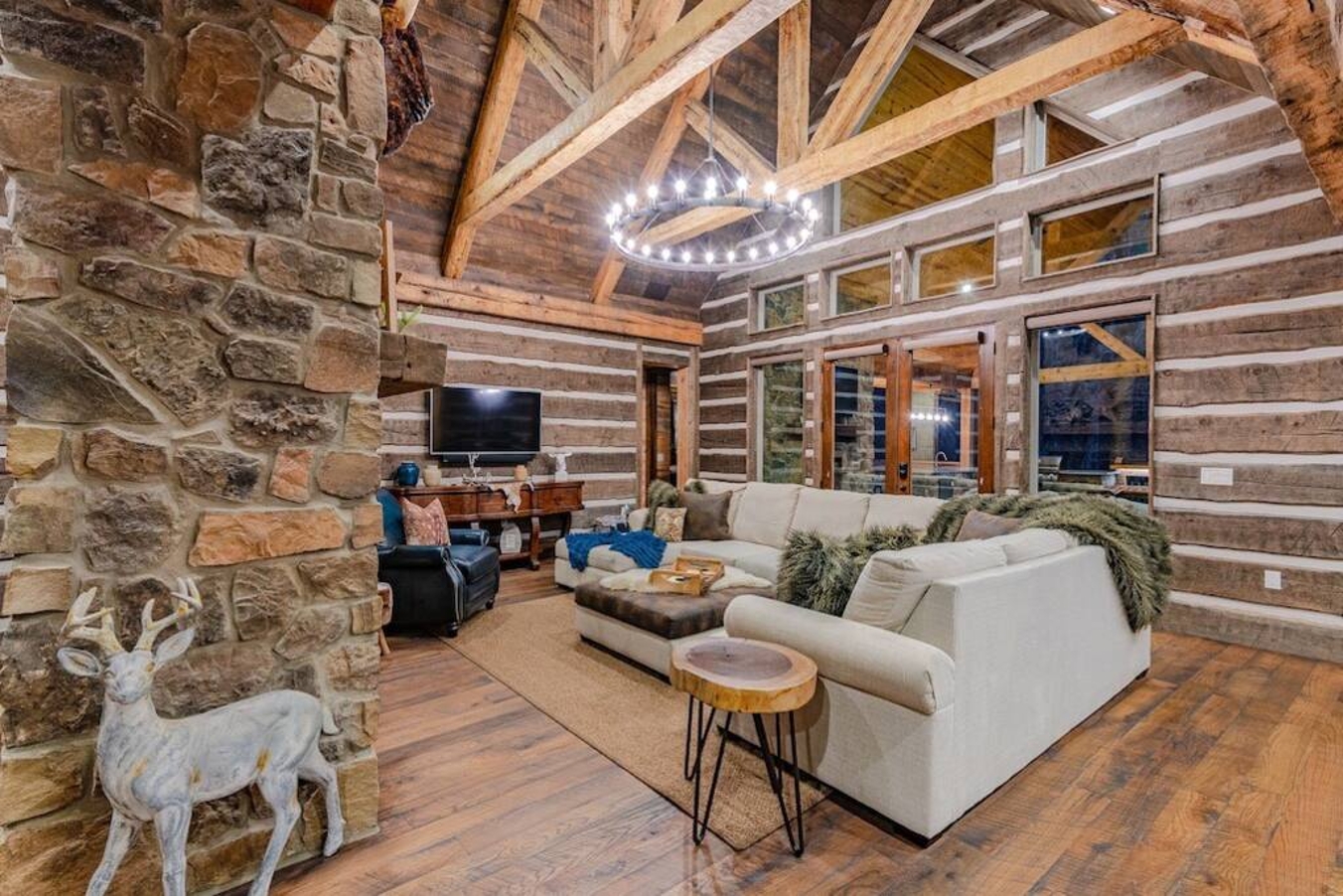 ALL THE THINGS! Rust Bucket Is A One-of-a-kind, Rustic-luxe Cabin ...