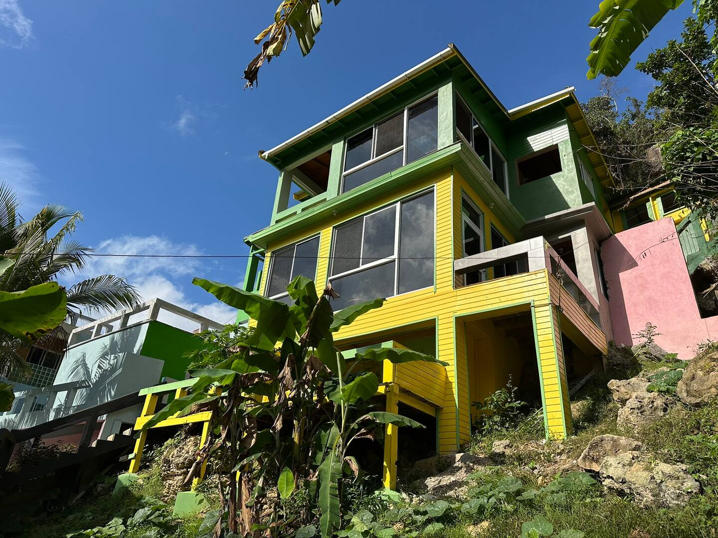 Exclusive Mountain & Farm Villa Escape - Jamaica