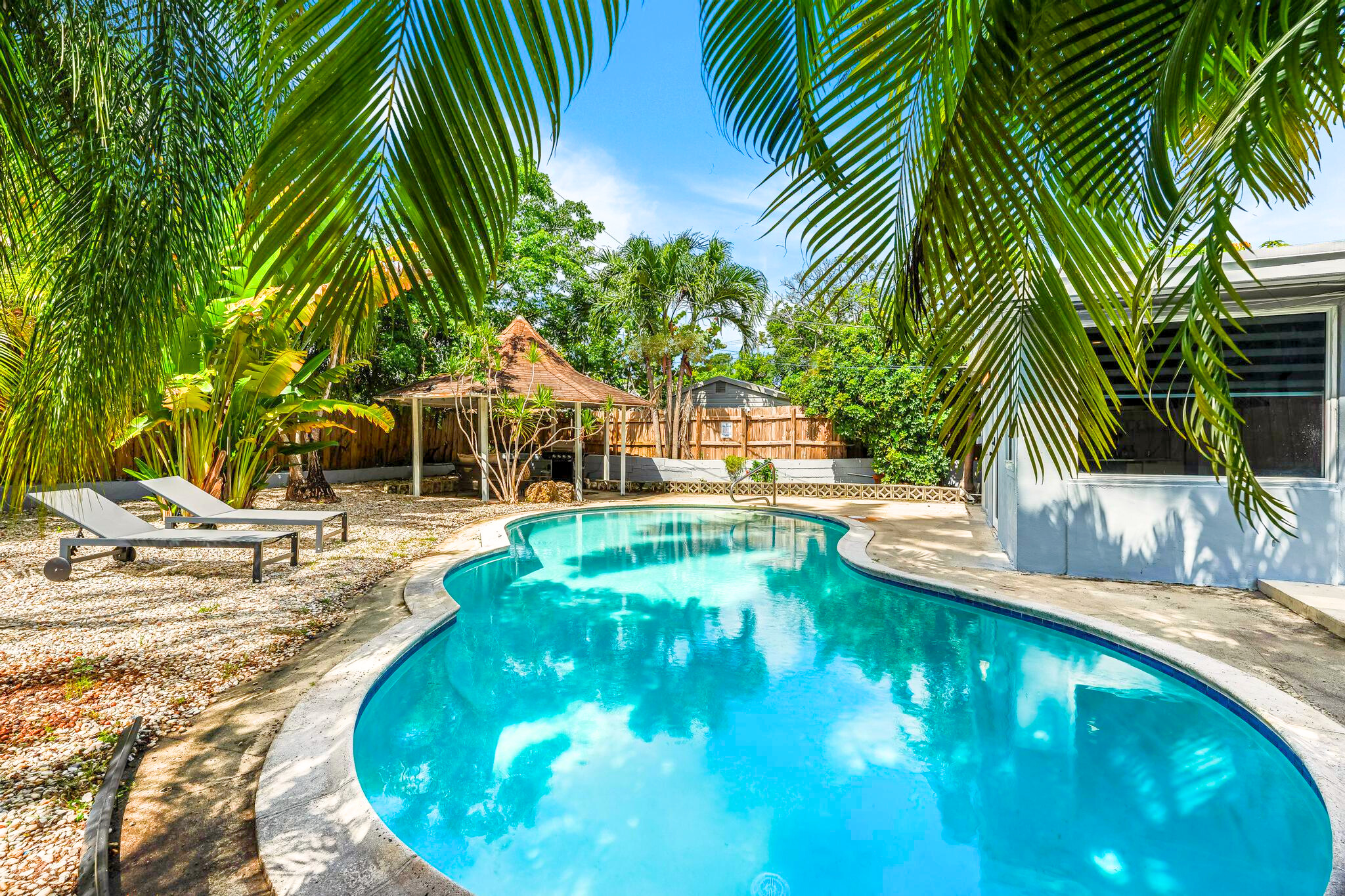 Casa Tulum Tropical Pool House - Fort Lauderdale, FL