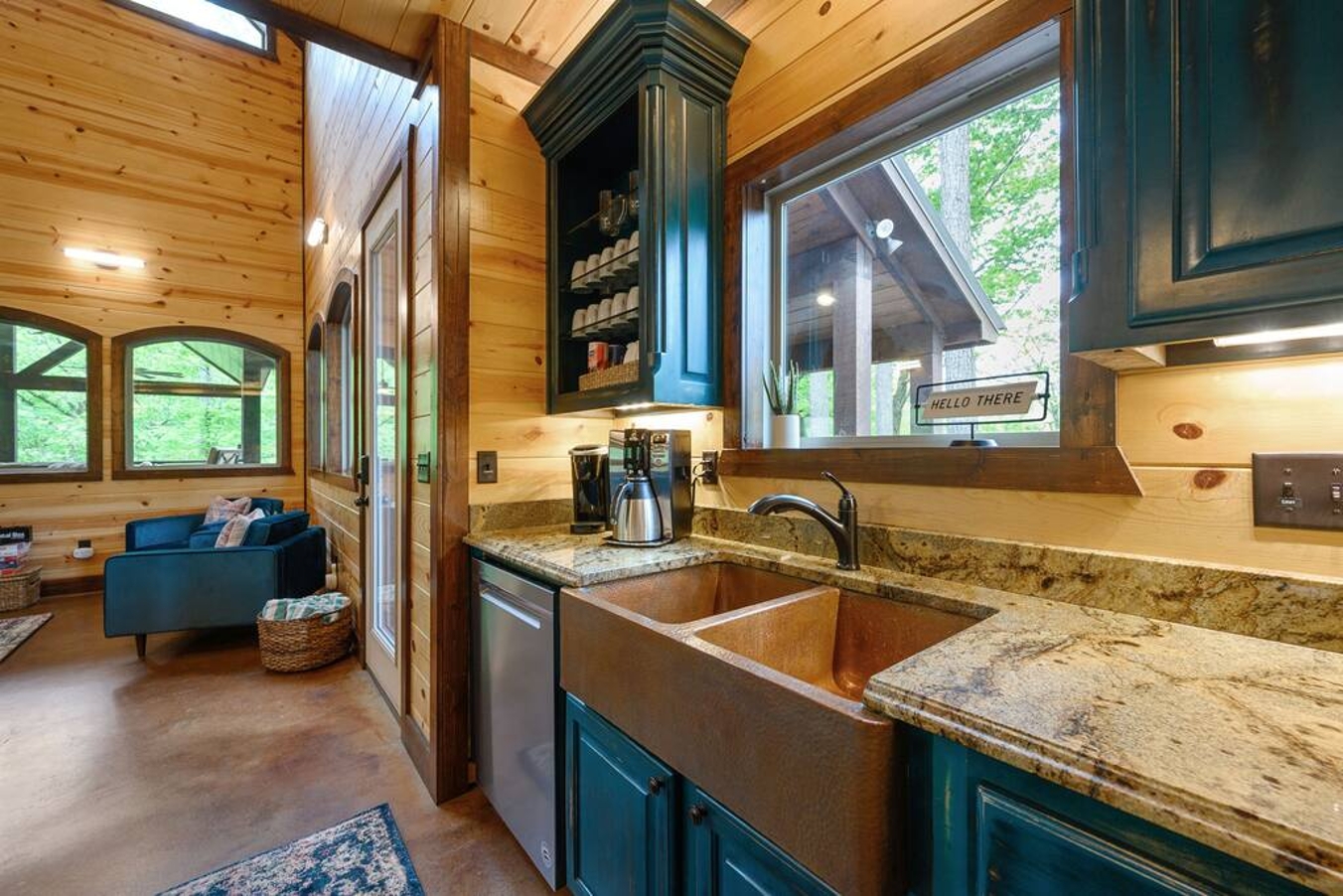 THE DRAKE- Private Creekside Retreat-Sleeps 20 - Broken Bow Cabin ...