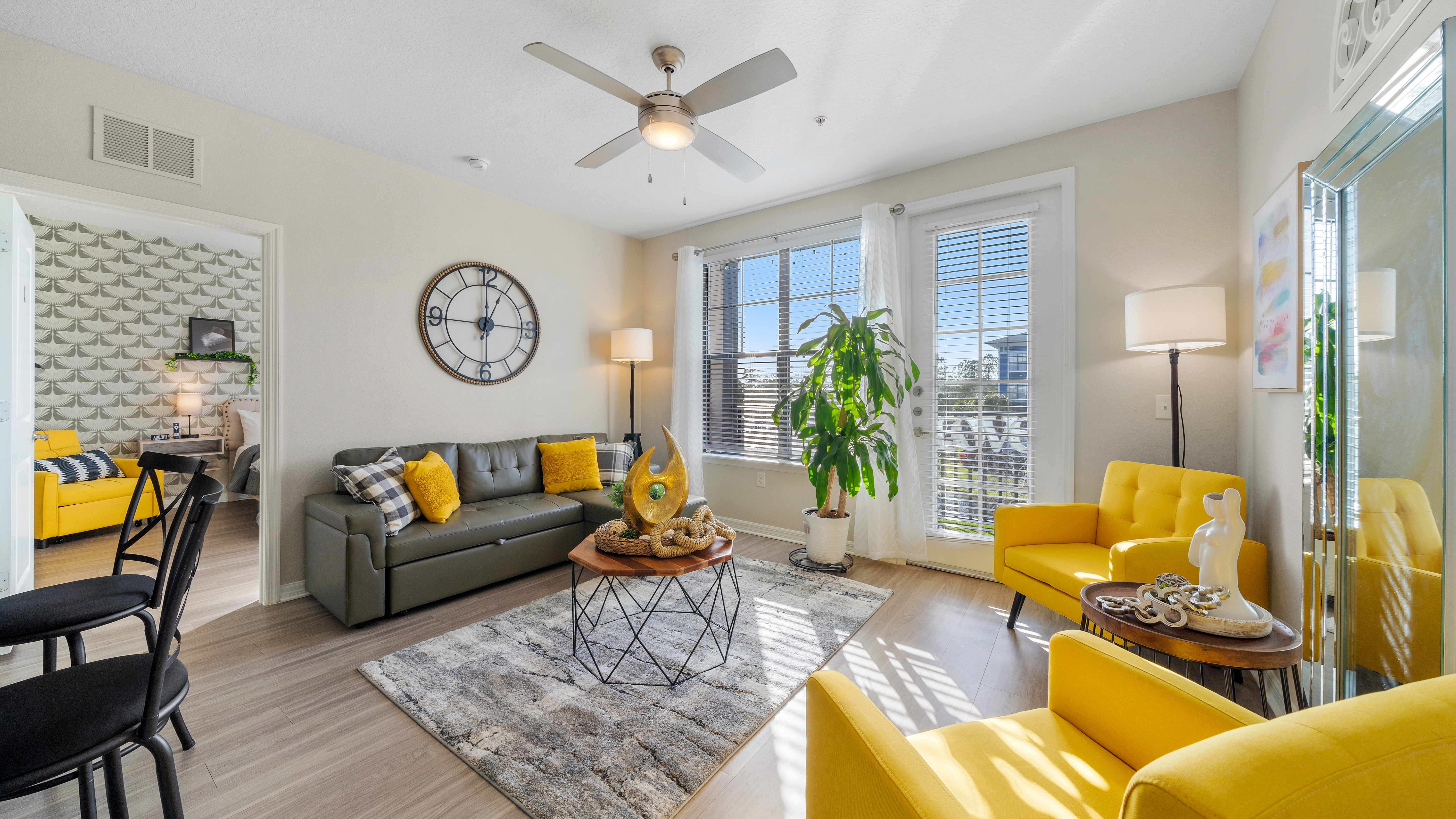 Stylish 2br Corporate Stay | Pool + Balcony #2 - Tampa