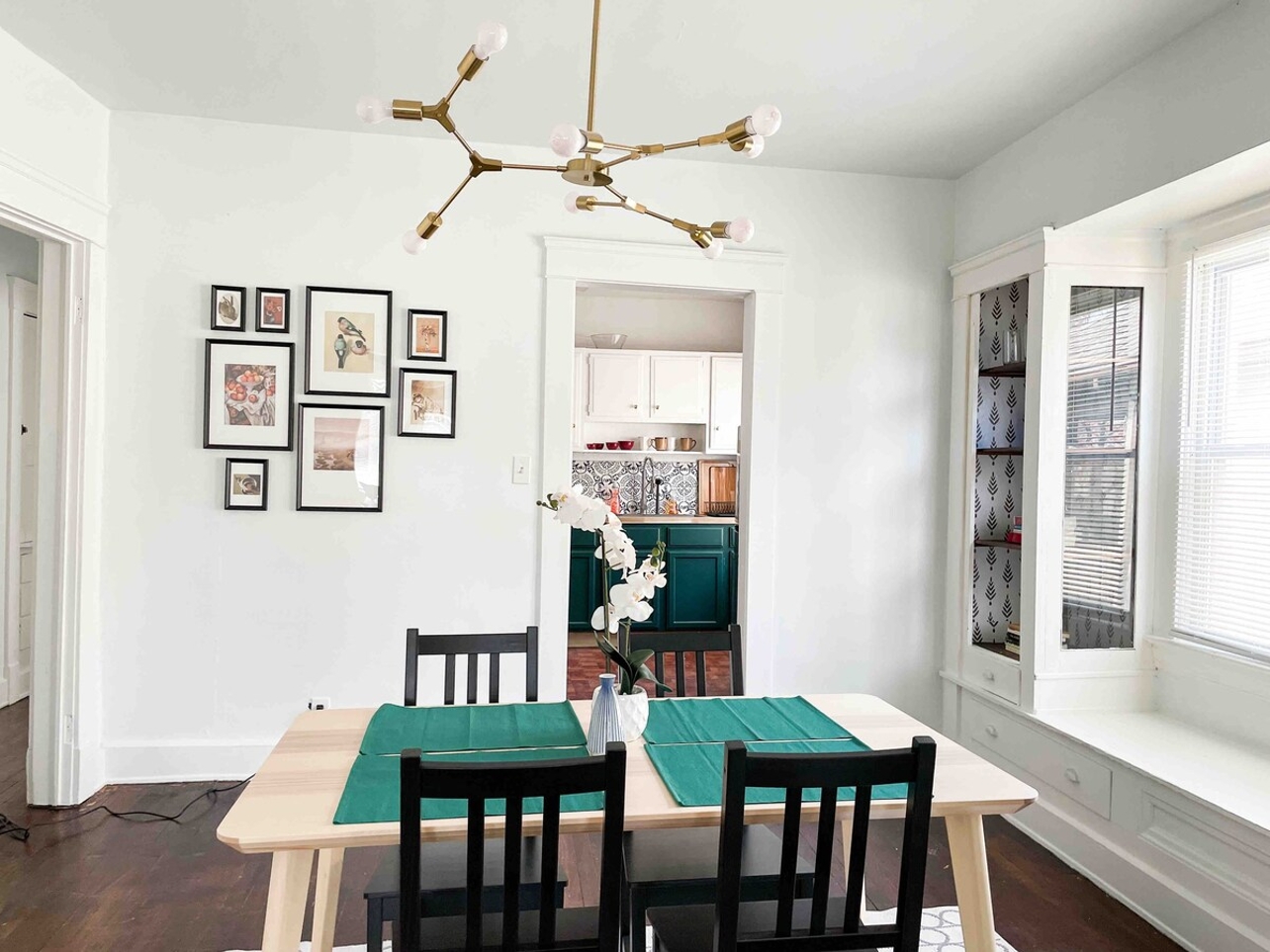 Central Snuggle Spot - Pets Welcome - Cleveland, OH