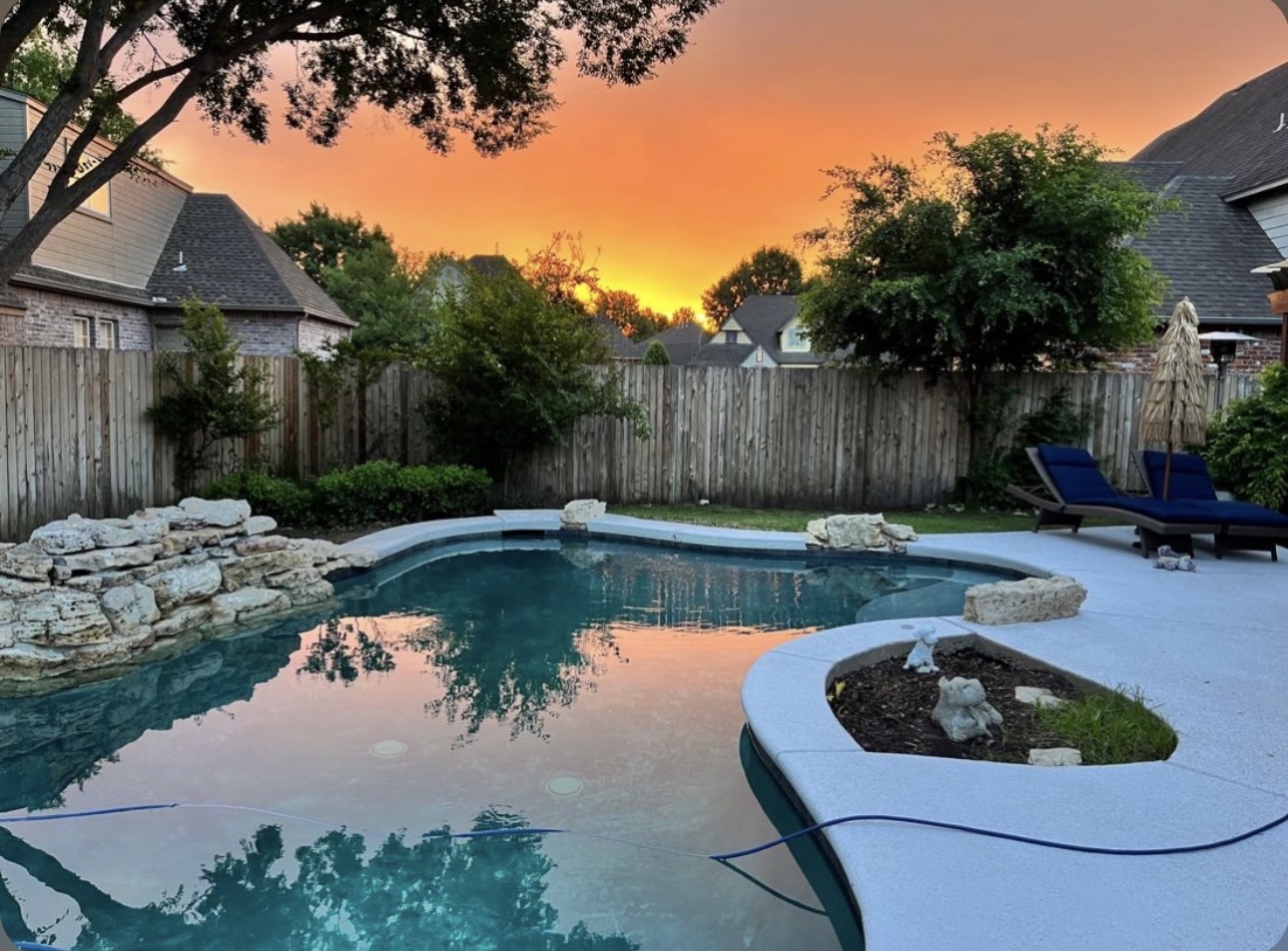 Spacious Family Home, Pool, Pool Table, Pets, 4bed - Tulsa, OK