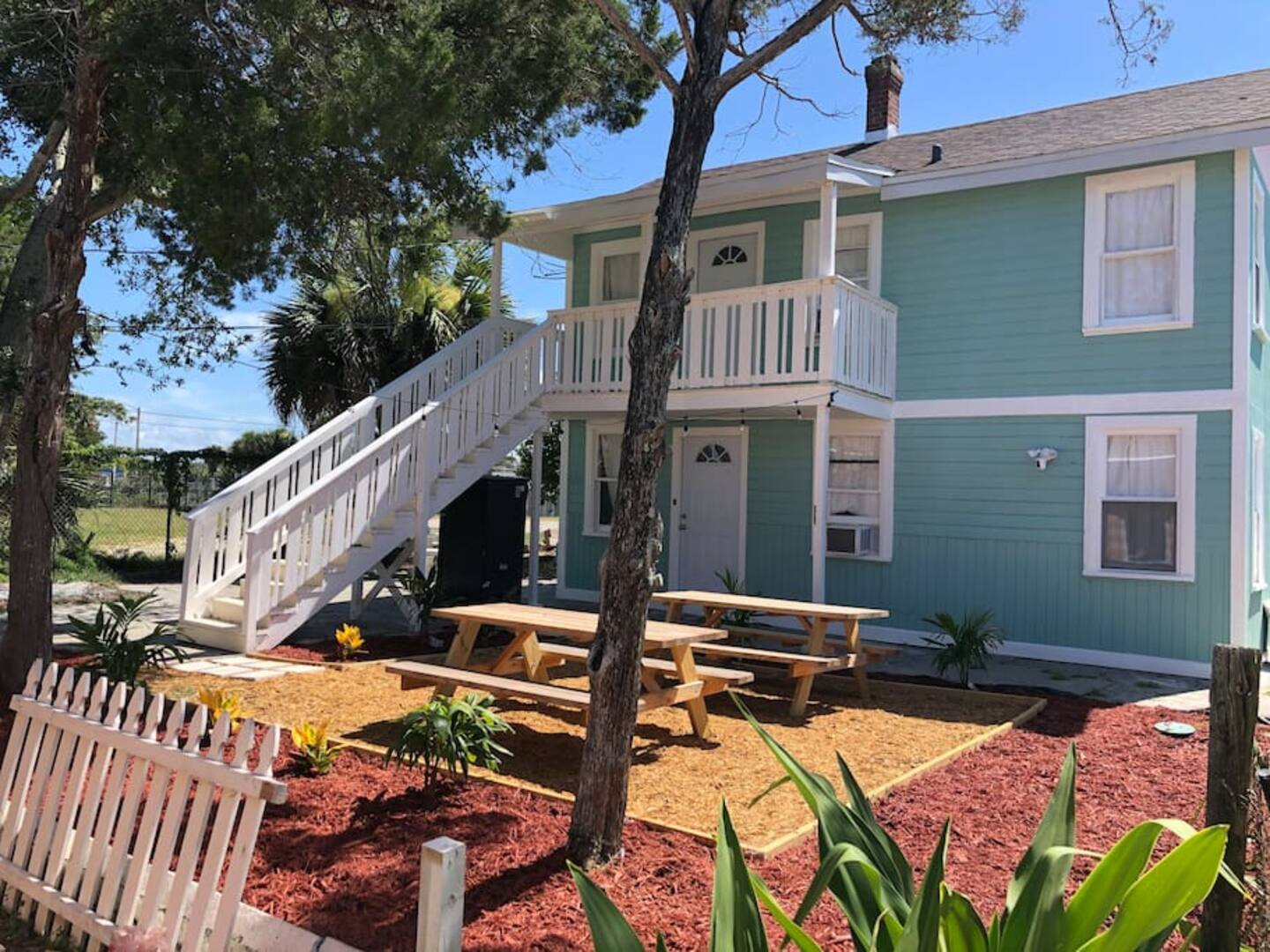 Tropical Oasis Steps To Ocean Center - Charming Escape With Courtyard - Daytona Beach, FL
