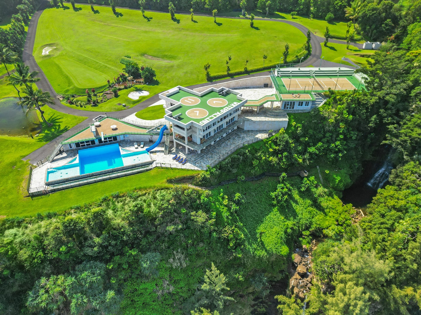 Oceanfront Compound With Waterfall And Pool - Stunning Luxury Escape - Hawaï