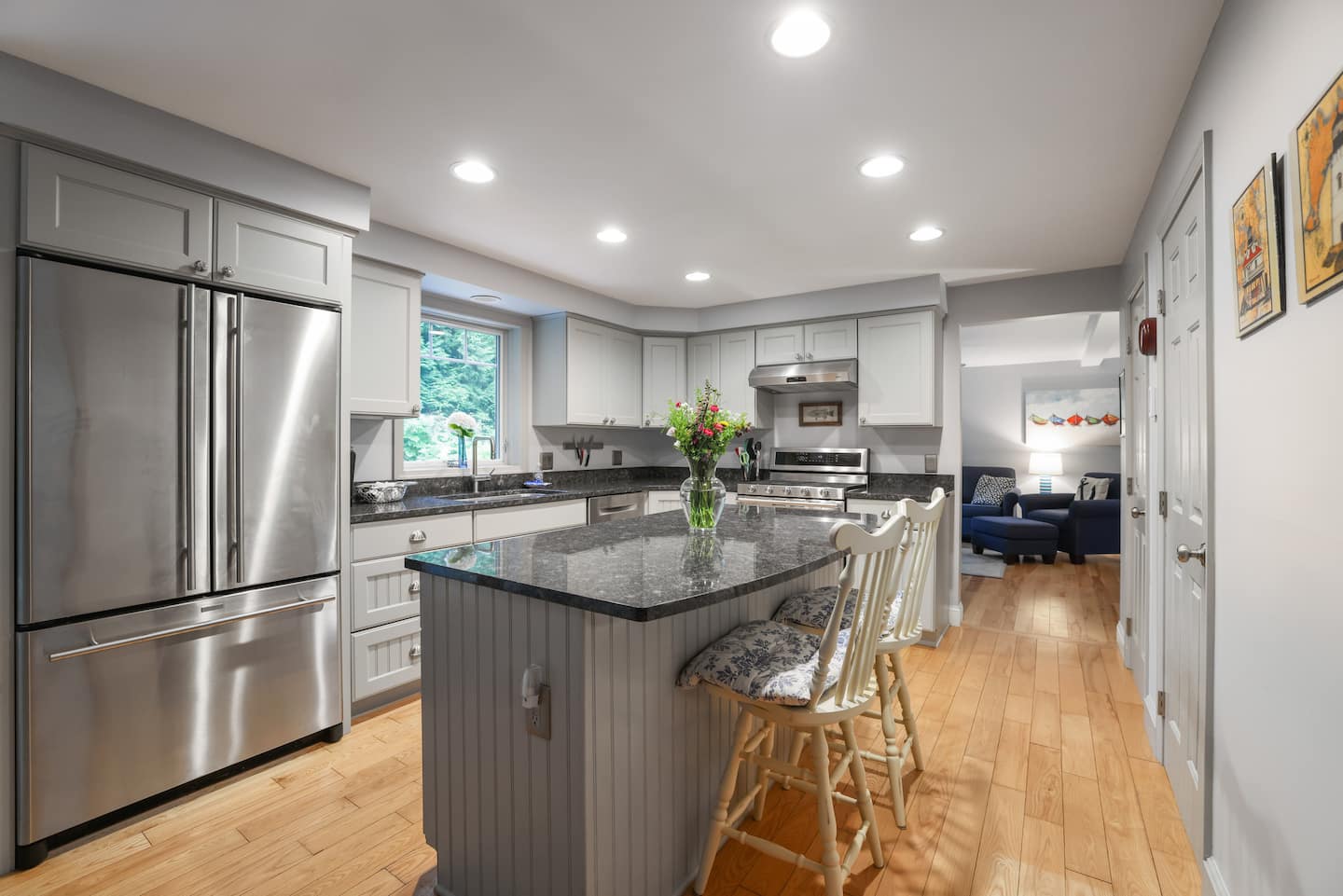 Bright & Spacious Home Near To Beaches & Dock Sq - Kennebunk, ME