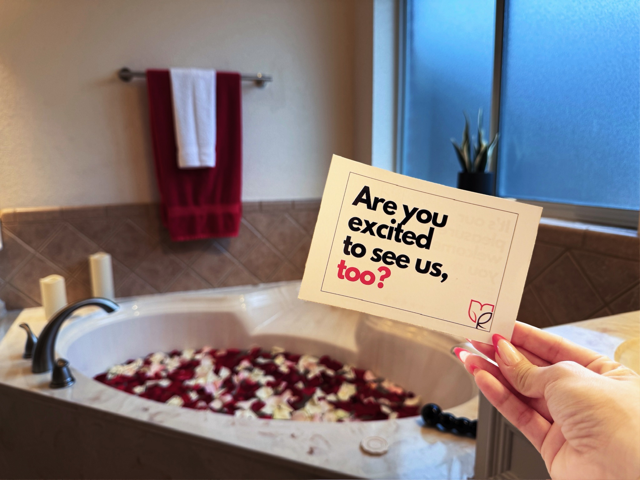 Red Chamber Tx | King Spa & Couples Retreat - Killeen