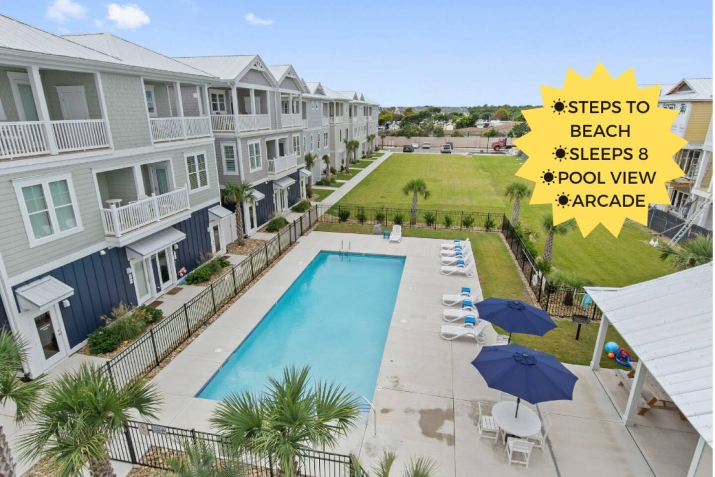 Luxury Beach Condo | 5 Min Walk To Beach & Shops! - Emerald Isle, NC