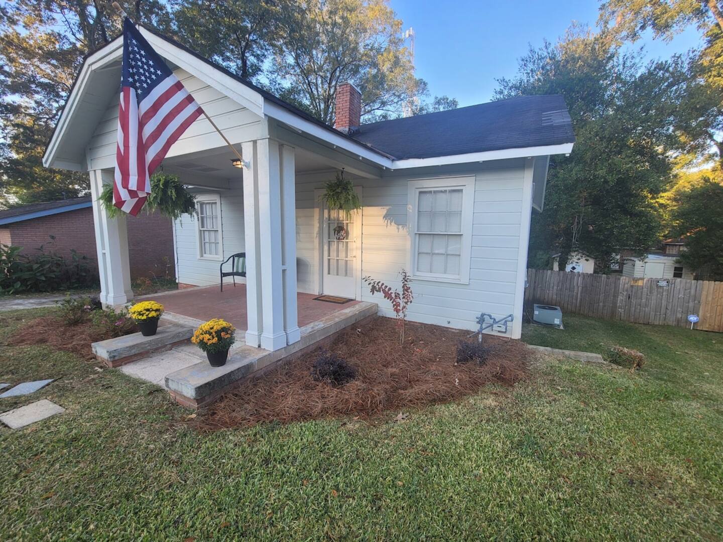 Fenced Yard • 2br + Seriously Comfy Beds - Montgomery, AL