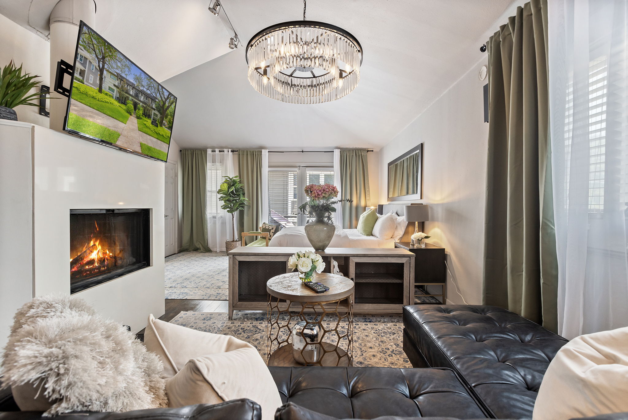 Modern 2br Dallas Loft W/ Private Outdoor Terrace - Dallas, TX
