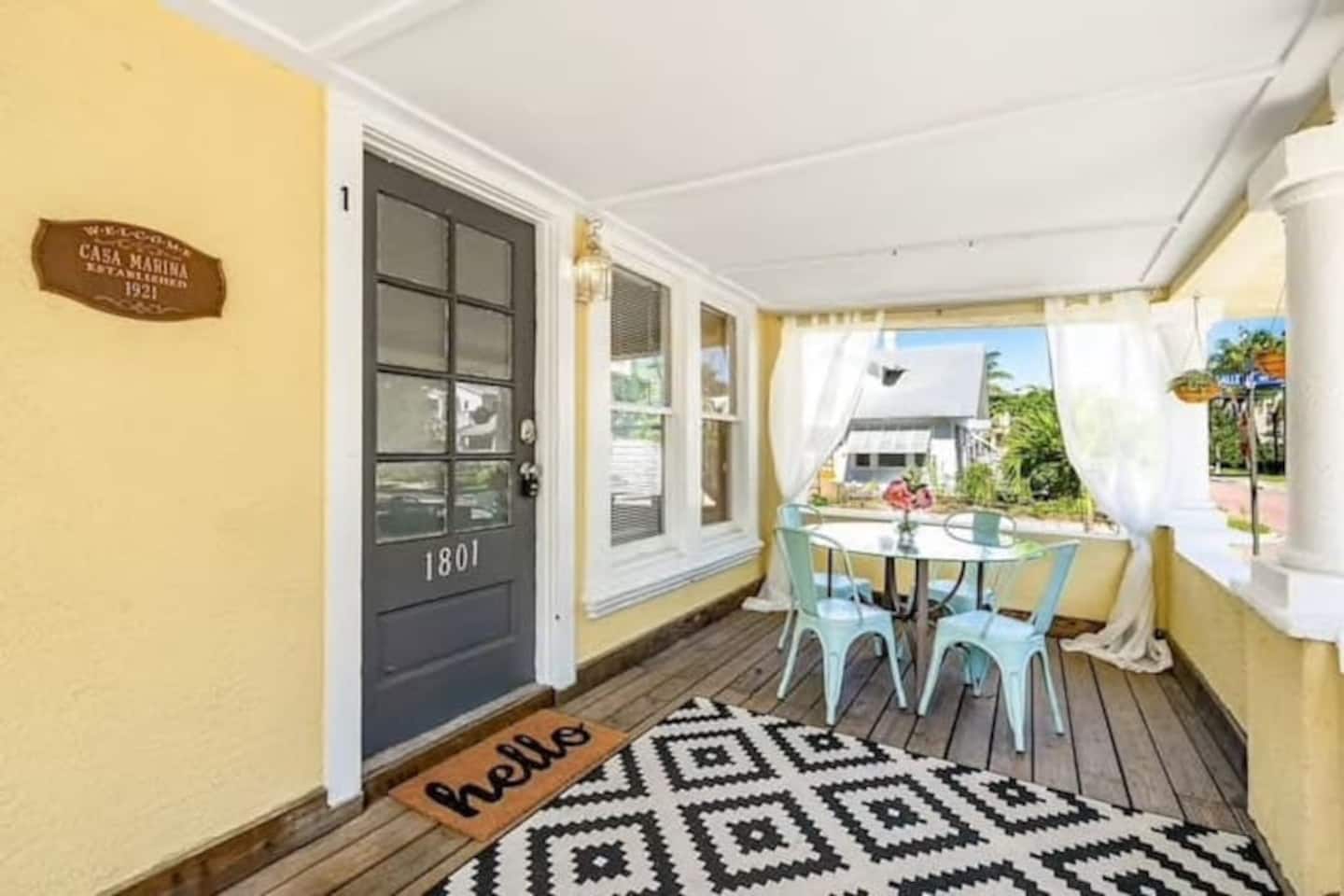 Charming Home With Front Porch And Historic Charm - Inviting Oasis - West Palm Beach, FL