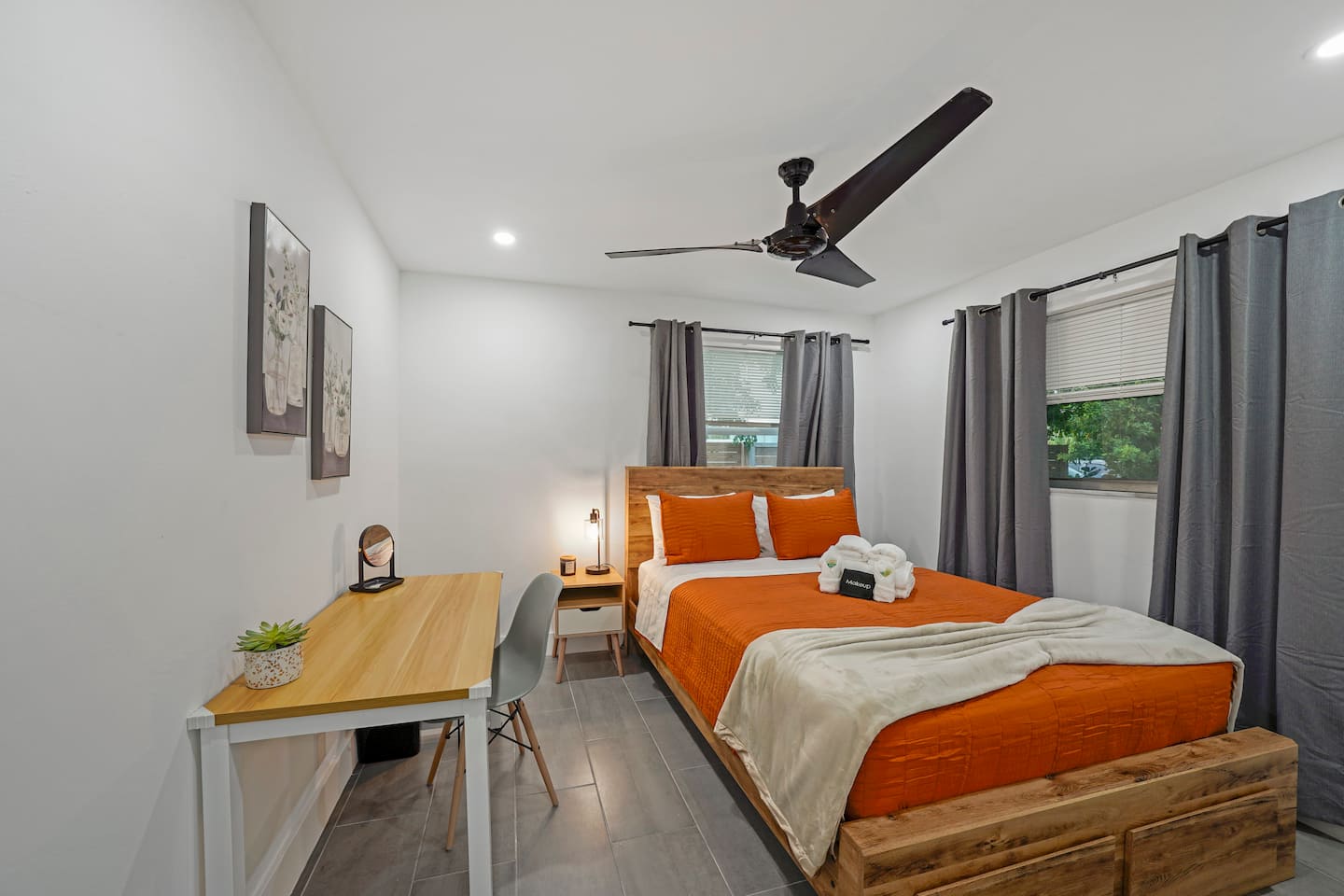Cozy Oasis With Smart Amenities - Inviting Retreat In Sunny Florida - Dania Beach, FL