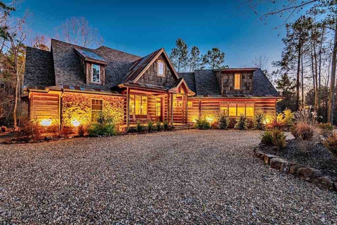 ALL THE THINGS! Rust Bucket Is A One-of-a-kind, Rustic-luxe Cabin ...