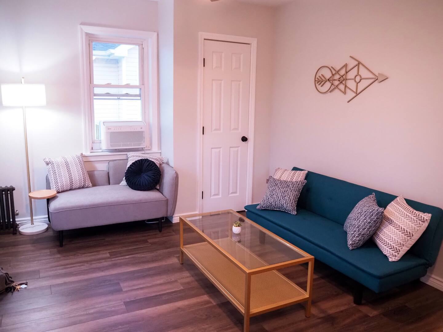 Summer Home Close To Beach, Ocean, Lirr W/balcony - Long Beach, NY