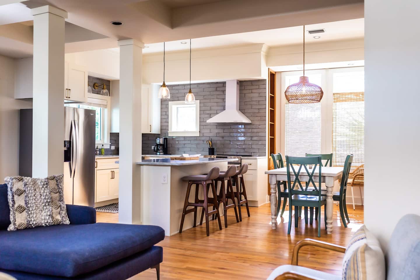 Days Like This -Spacious Home Steps From The Beach - Pensacola Beach, FL