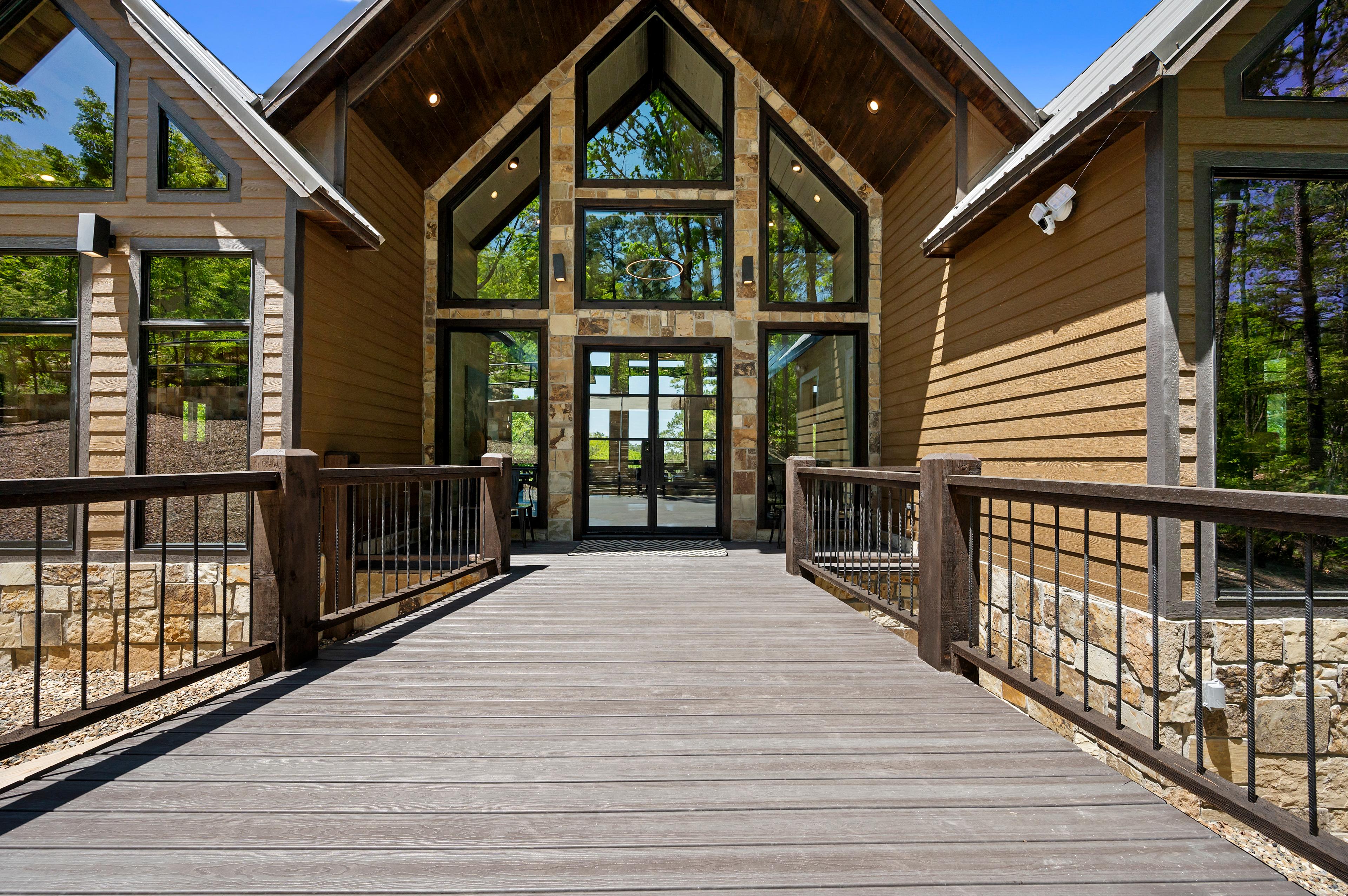 Modern Moose Lodge- Brand NEW Ultra-Luxury Cabin W/ ALL The Amenities ...