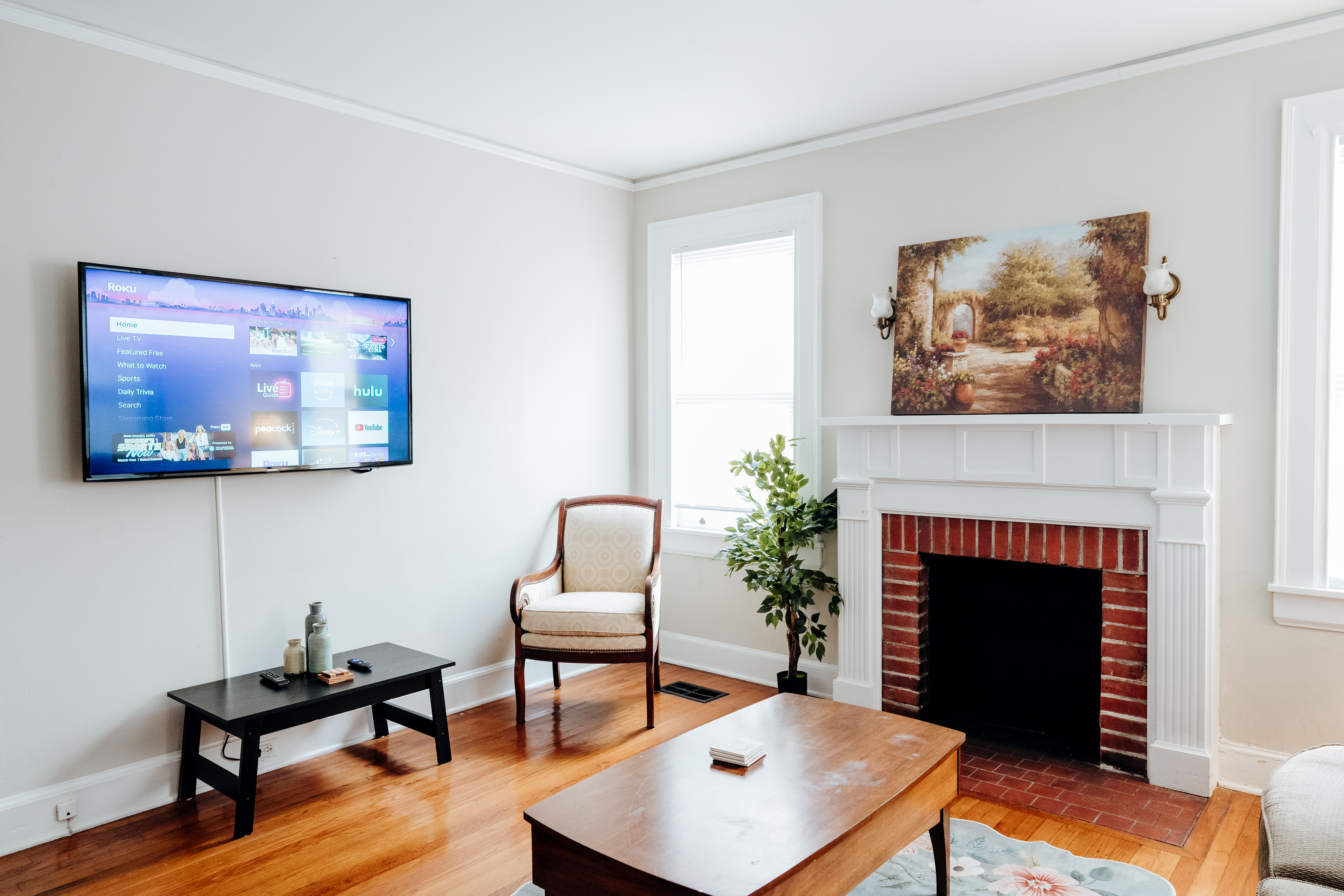 Charming Duplex With Fenced Yard - Cozy And Peaceful Escape - Montgomery, AL