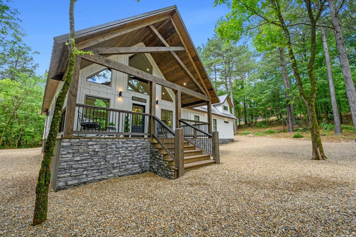 SNUGGLE S'more - NEW Rustic Chic Luxury- 1 Bedroom Cabin W/ ALL Amenities! - Broken Bow Cabin ...