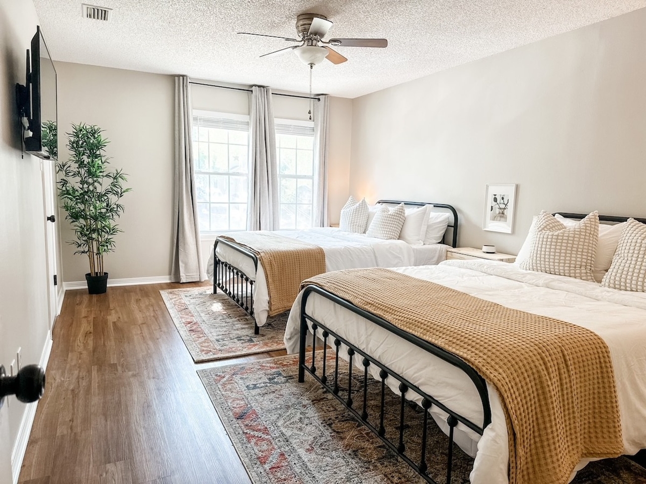 5 Min To Usa • Big Bedrooms + Comfy Beds - Mobile, AL