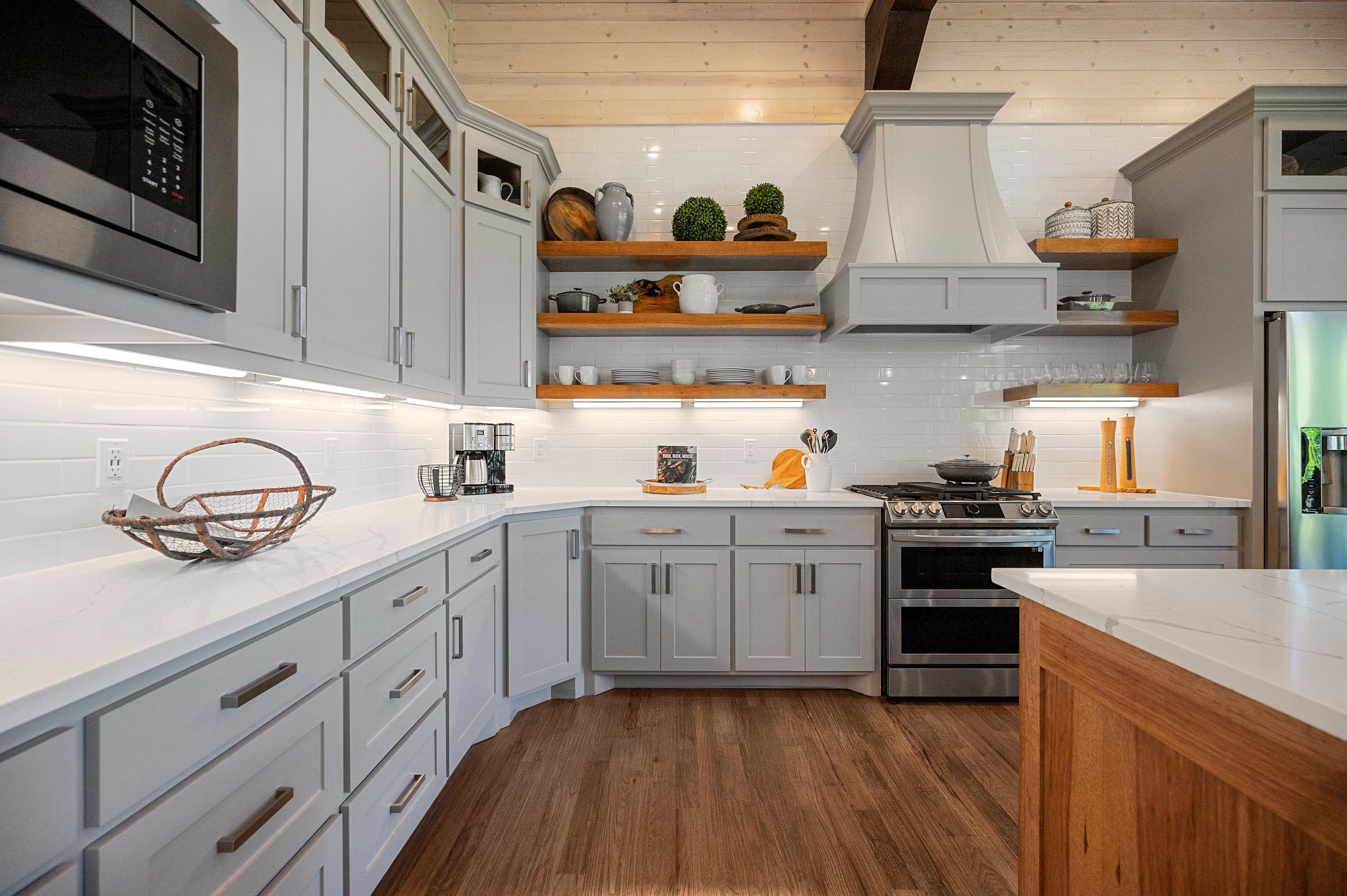 Modern Moose Lodge- Brand NEW Ultra-Luxury Cabin W/ ALL The Amenities ...